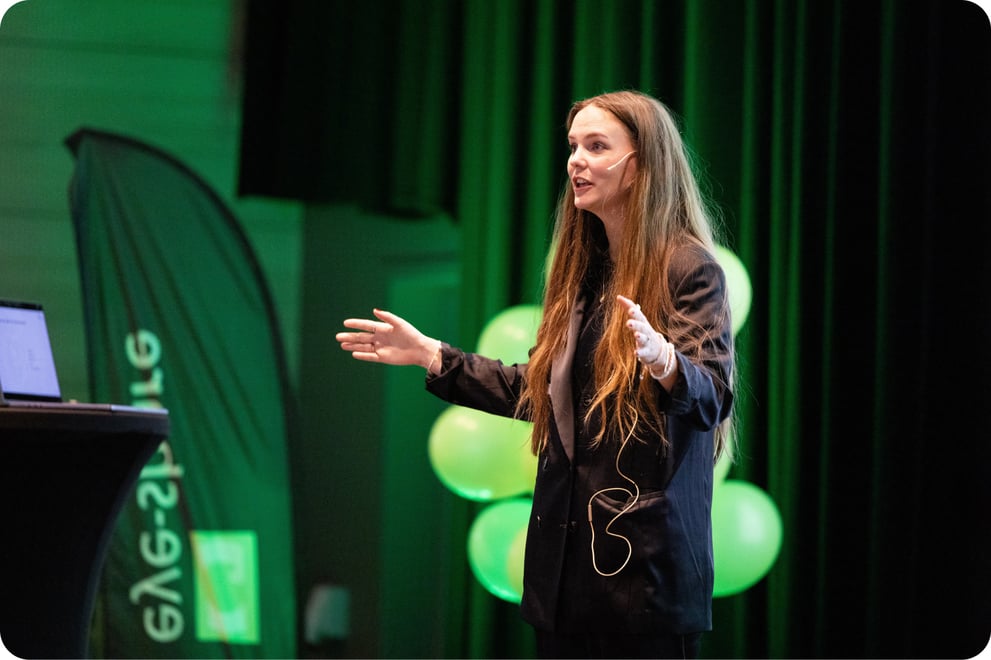 AI in eye-share | Smarter, transparent financial automation